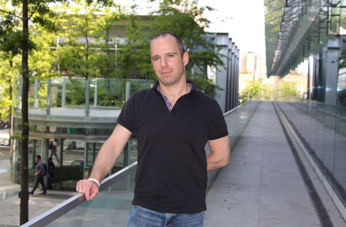 Prof. Alexandre Bergel lanza libro sobre lenguaje de programación