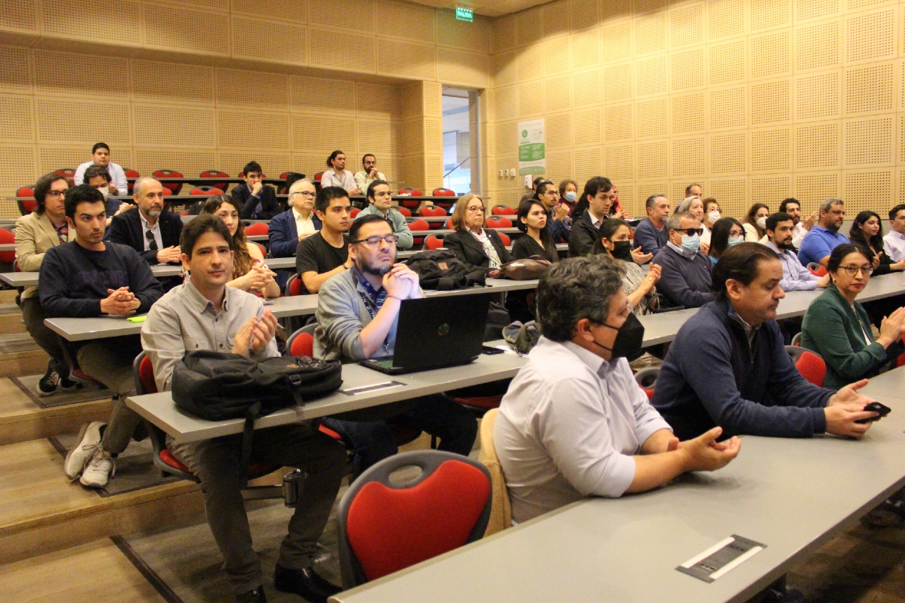 FCFM distinguió a graduados/as de Postgrado 2021-2022 - Facultad de ...