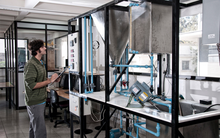 Laboratorio de Automática - Facultad de Ciencias Físicas y Matemáticas ...