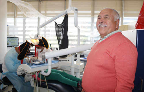 Odontopediatras sorprenden a sus pacientes en Halloween - Facultad de ...