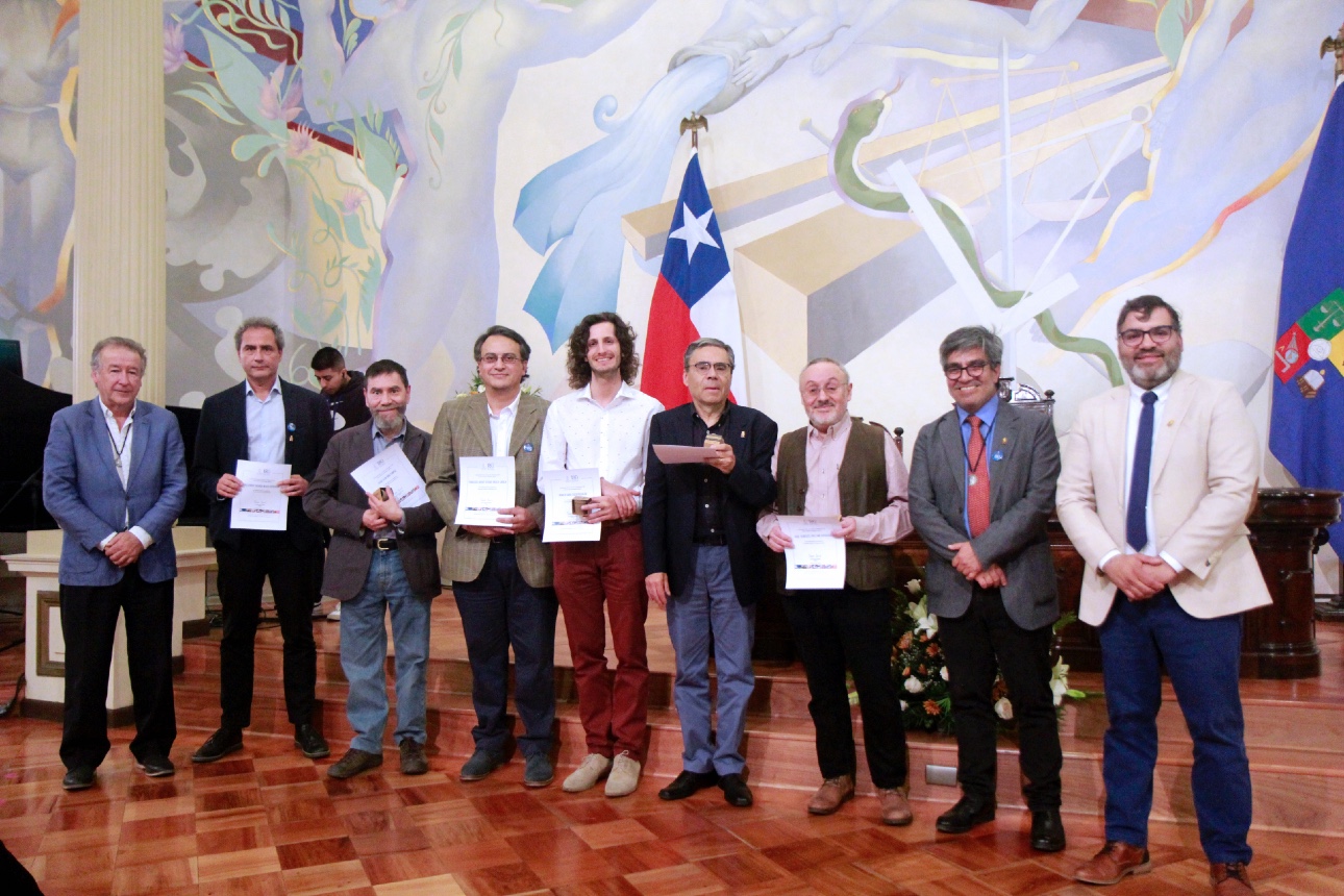 Académicos/as FCFM fueron premiados por sus aportes en innovación e ...